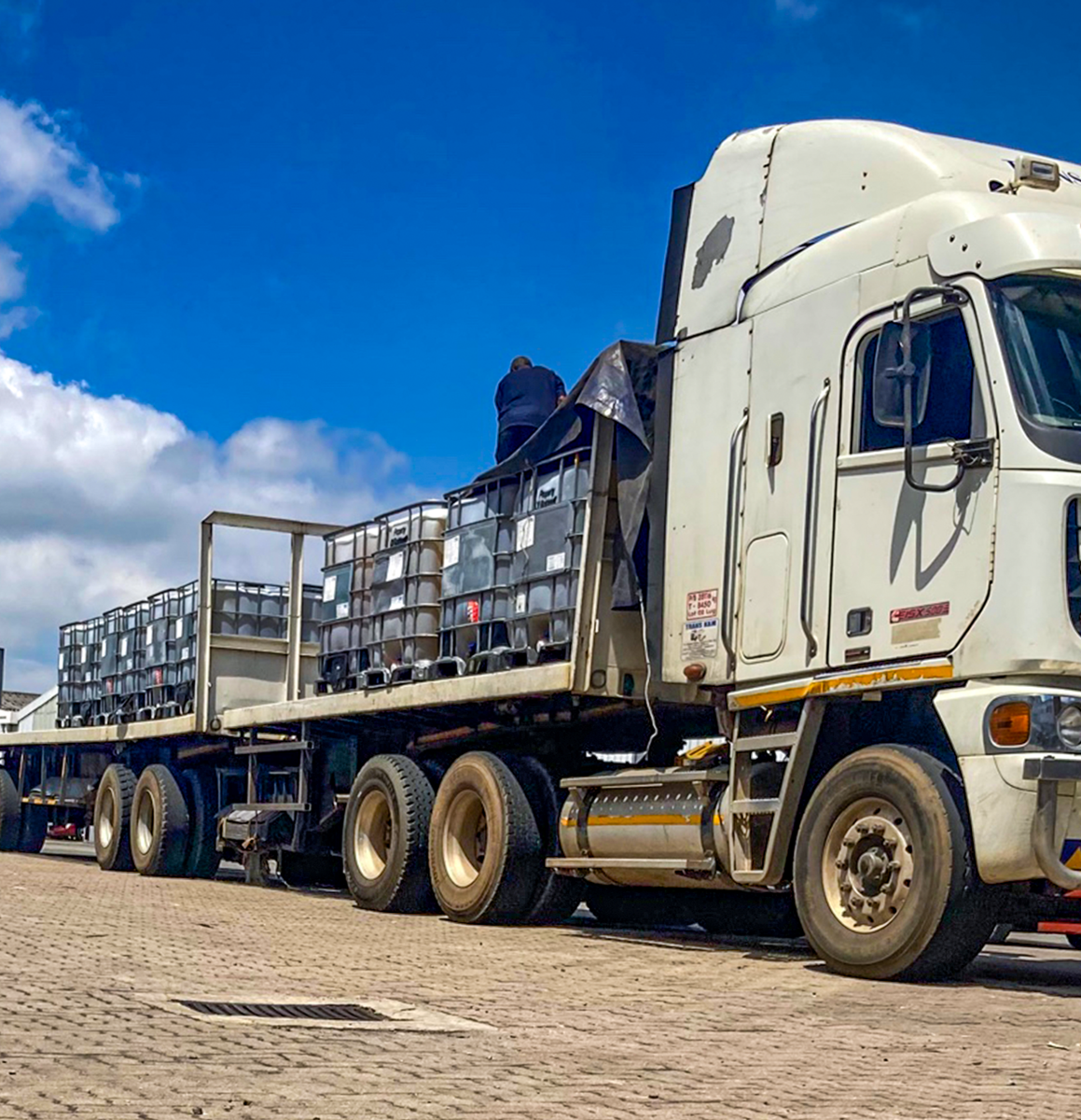 Infinite Logistics - Cross Border Transporters